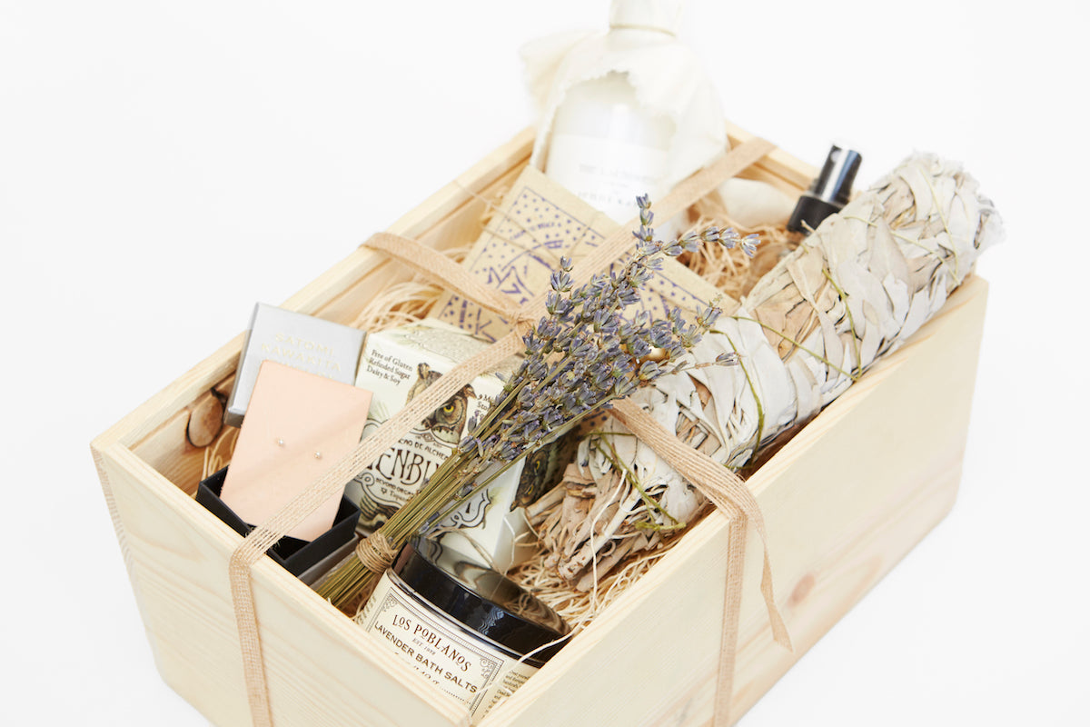 Curated Jenni Kayne Spring Gift Box Ideas | Jenni Kayne