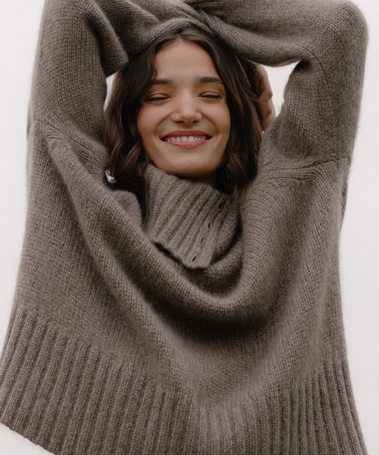 Cashmere Jackie Sweater – Jenni Kayne