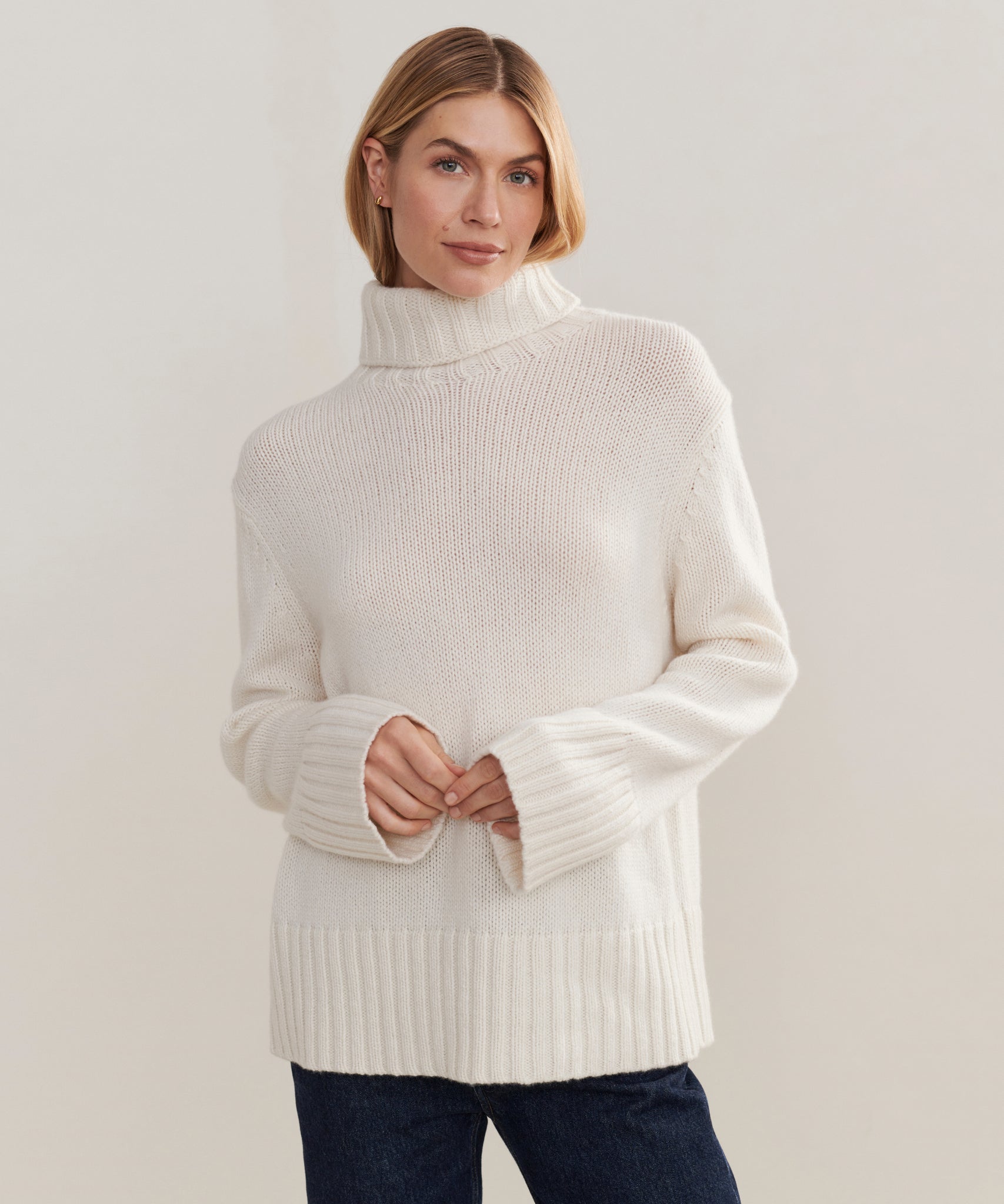 Cashmere Jet Turtleneck – Jenni Kayne