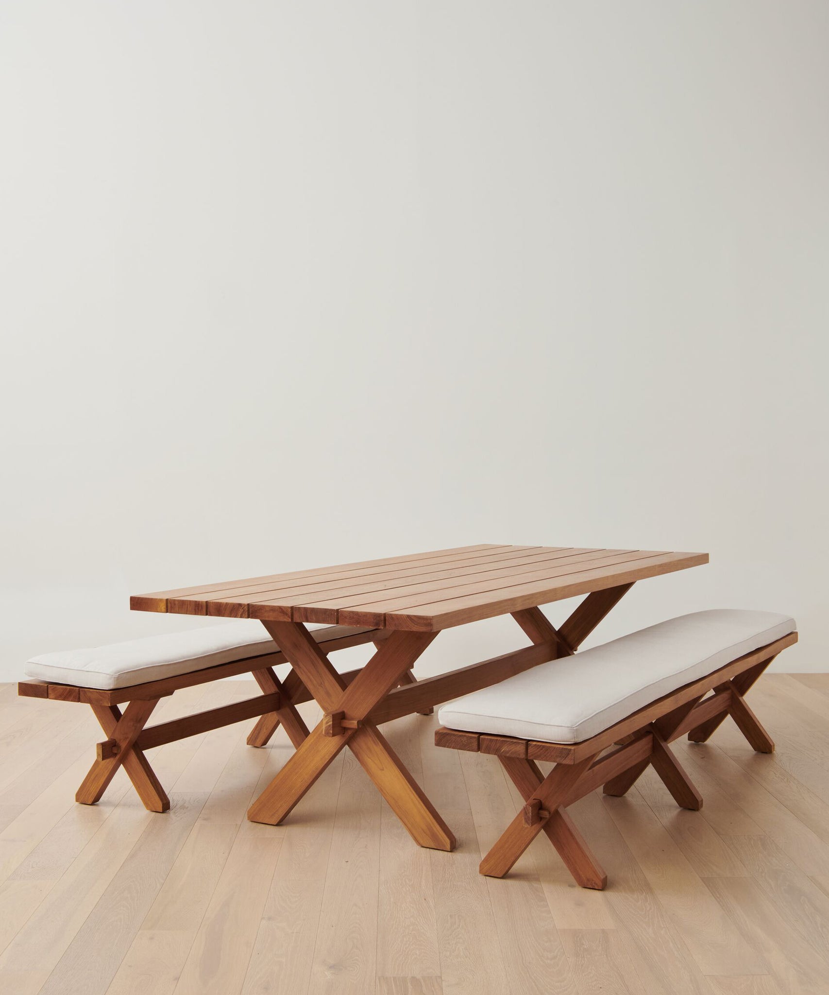 Outdoor Garden Dining Table – Jenni Kayne