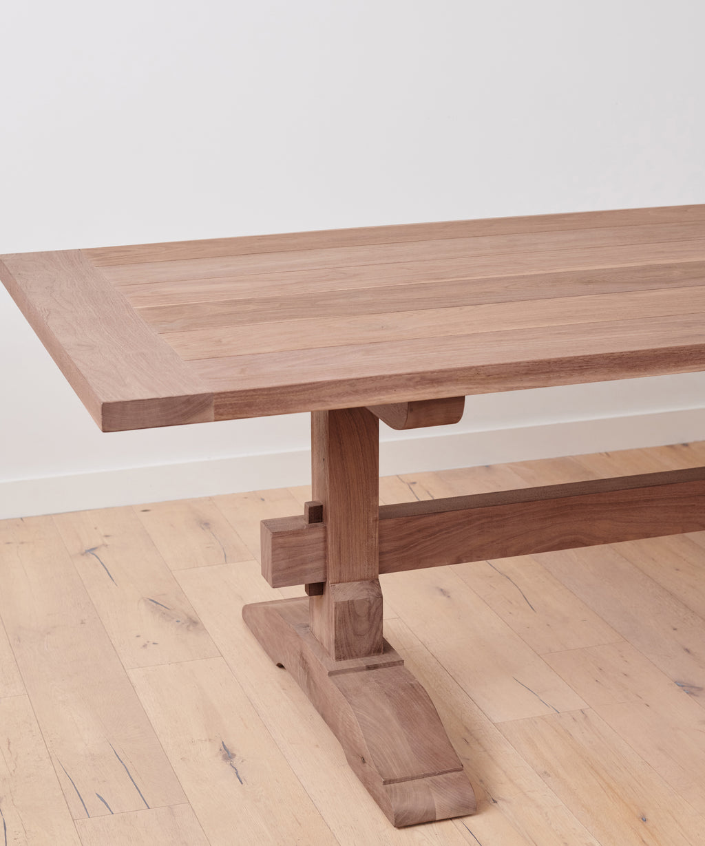 Trestle Table 33 Standout Dining Table Decor Ideas